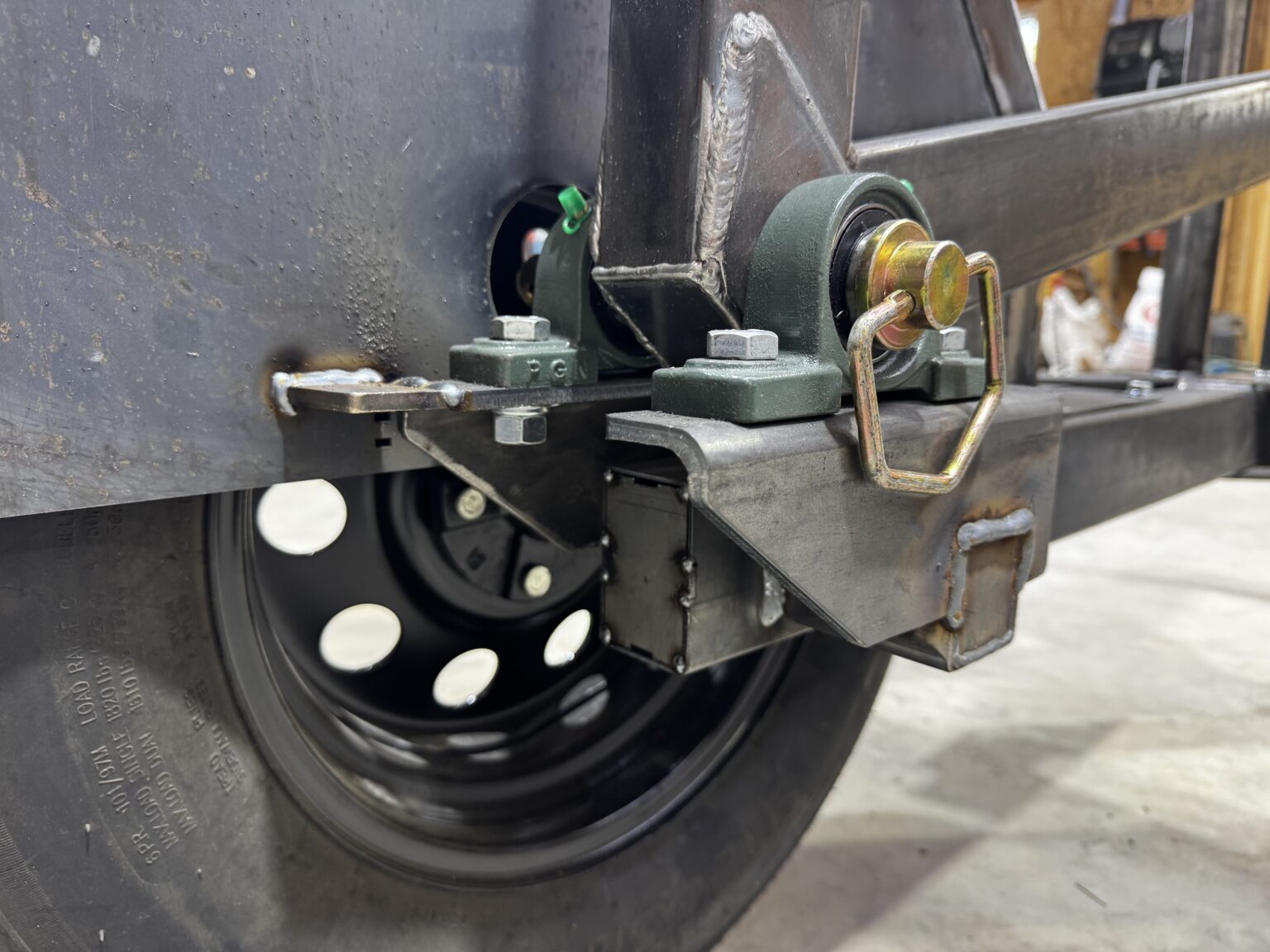 DIY Hay Bale Unroller and Transporter – BALE BUGGY – WeldProjects.com