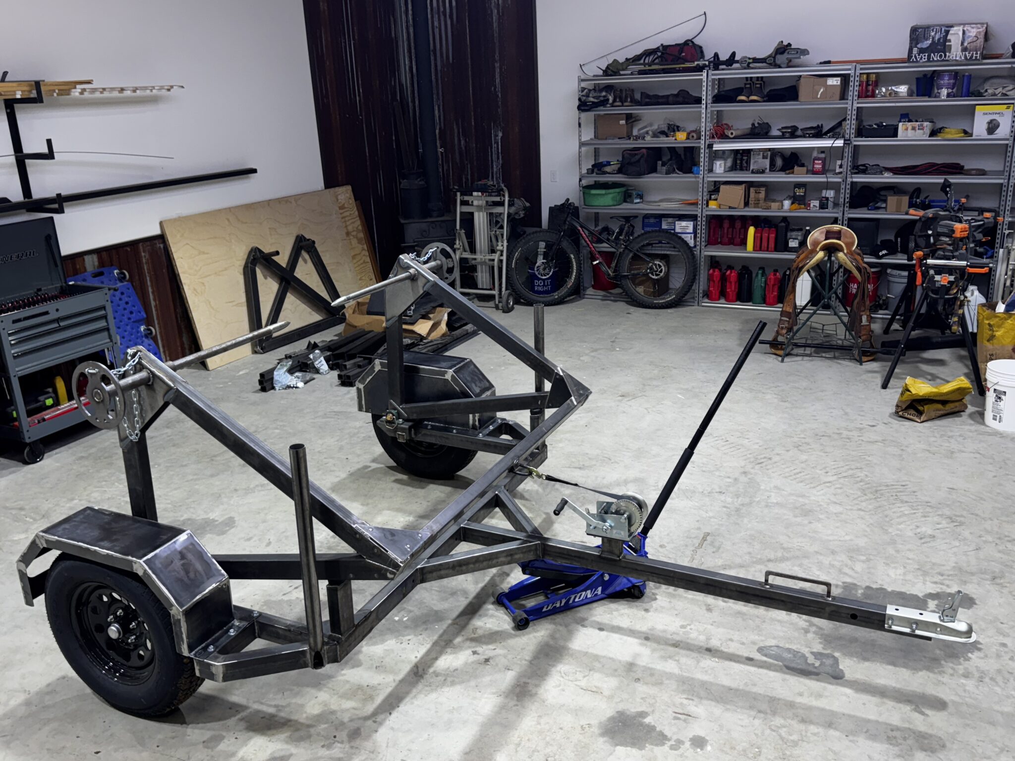 DIY Hay Bale Unroller and Transporter – BALE BUGGY – WeldProjects.com